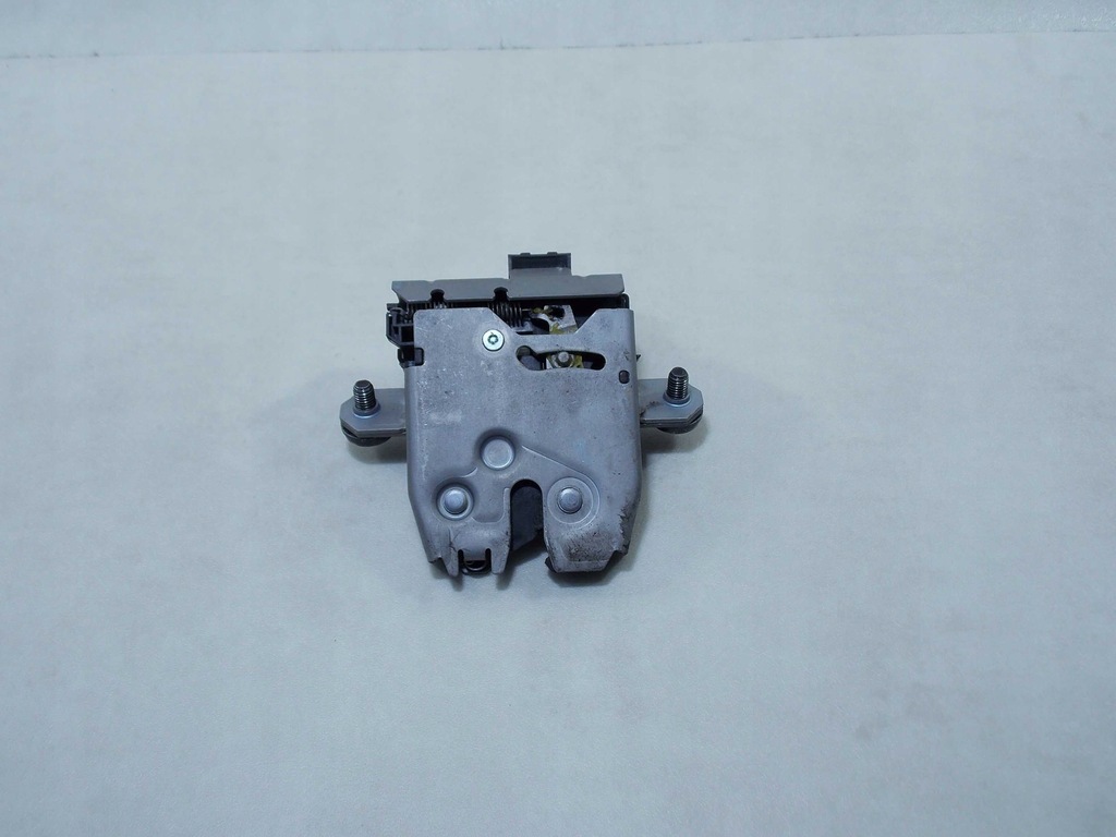 VOLVO XC60 08-17 ZAMEK KLAPY BAGAZNIKA TYL 31253170 ELEKTRYCZNA KLAPA ...