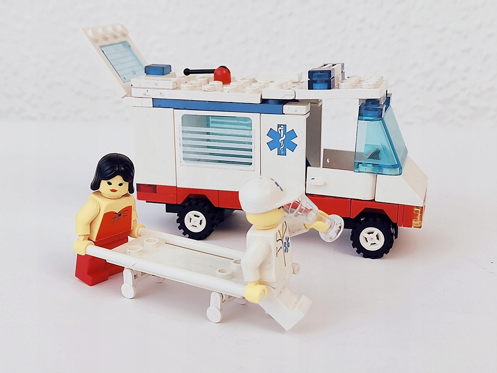 LEGO City 6666 Ambulance Karetka Ambulans - 12436513576 - oficjalne ...