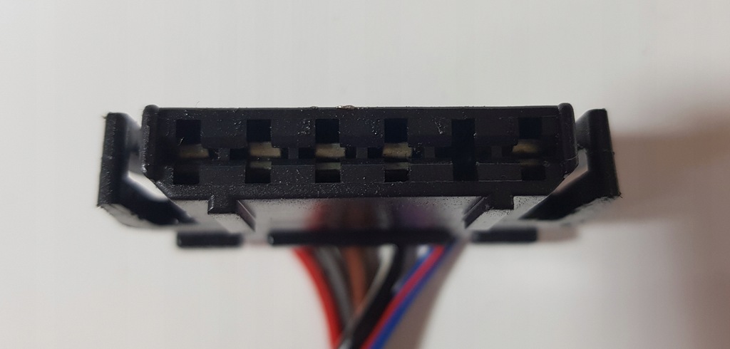 KOSTKA WTYCZKA WTYK LAMPY TYLNEJ AUDI A6 C5 KOMBI - 10922131342 - oficjalne archiwum Allegro