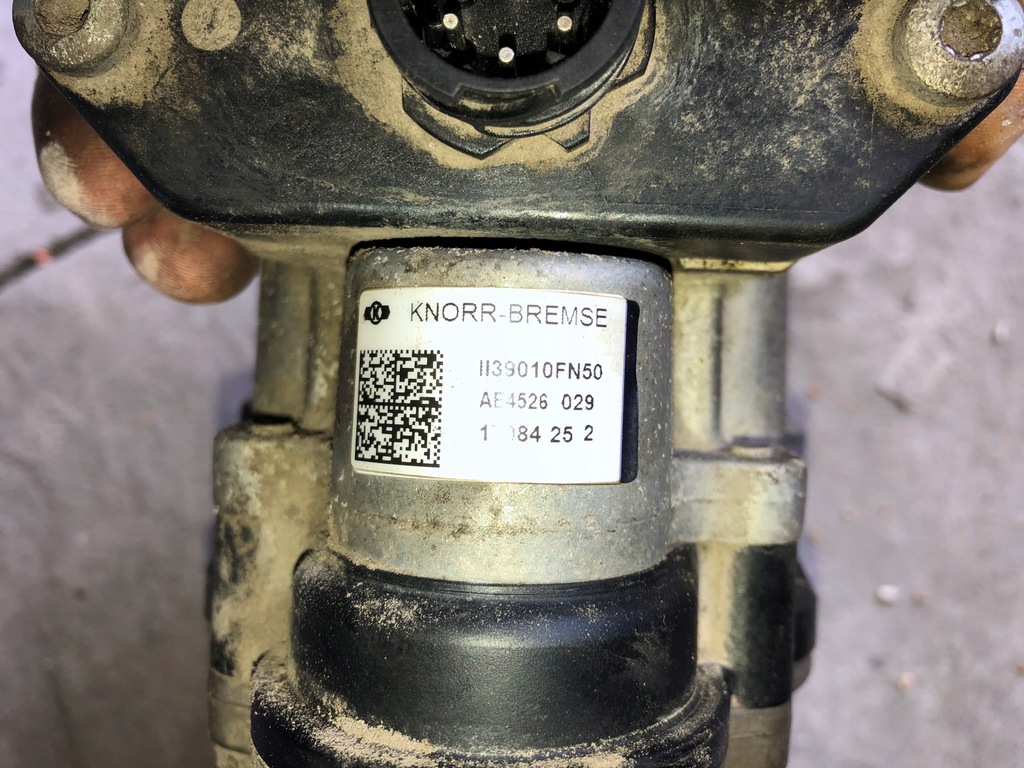 ZAWÓR 6 OBWODOWY AE4528 K093833 DAF LF XF CV - 8184467699 - oficjalne ...