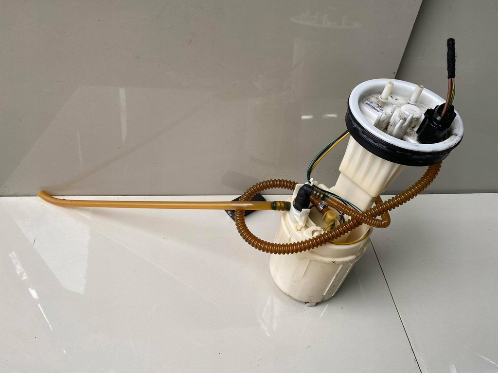 AUDI A4 B6 B7 POMPA PALIWA 8E0919051BA - 9815413087 - oficjalne ...