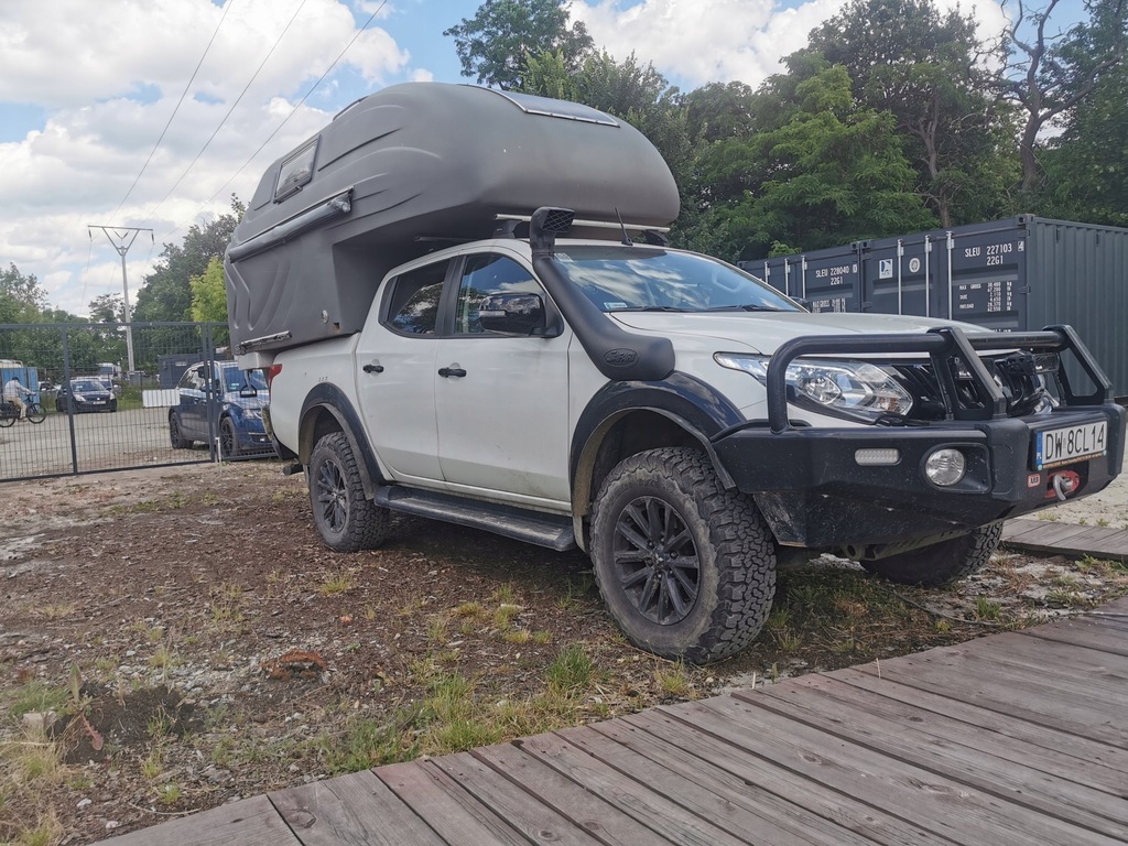 Kamper 4x4 Mitsubishi L 200 . Unikat. Przeżyj podróż swoich marzeń ...