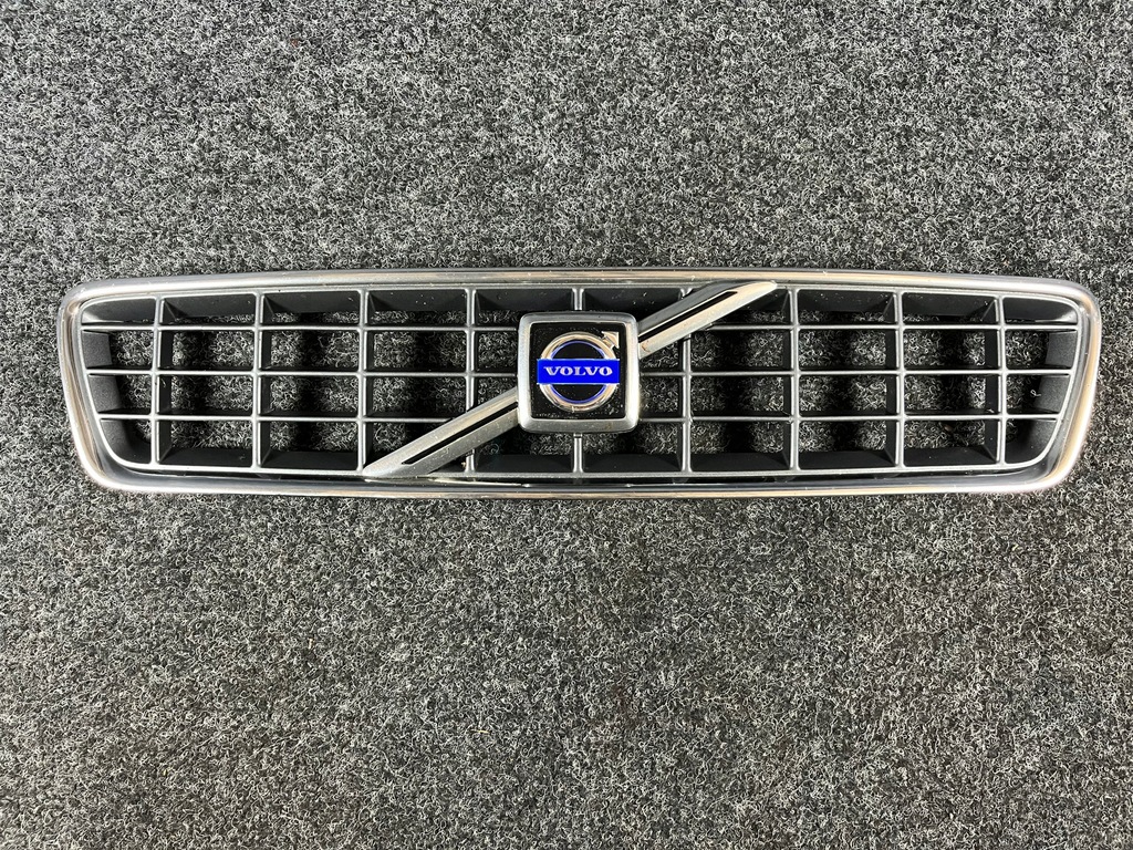 volvo v40 s40 lift 00-04 grill atrapa chłodnicy OE 30652182 ...