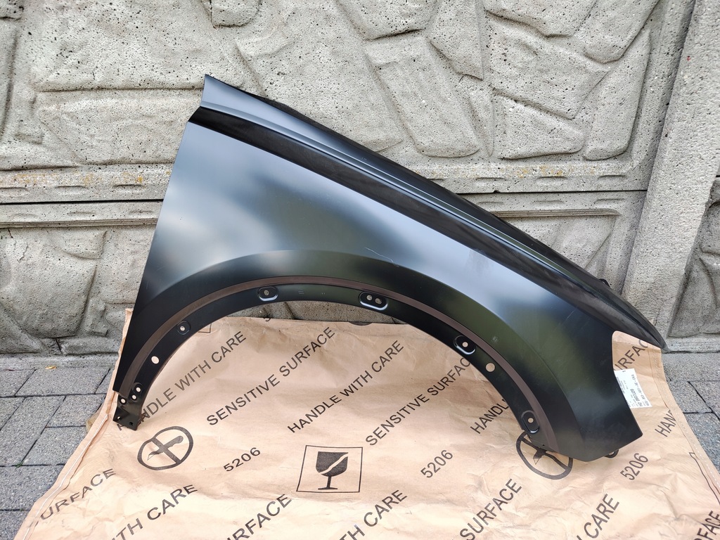 BŁOTNIK PRAWY AUDI Q3 83A NOWY ORYGINALNY OEM - 12723205706 - oficjalne ...