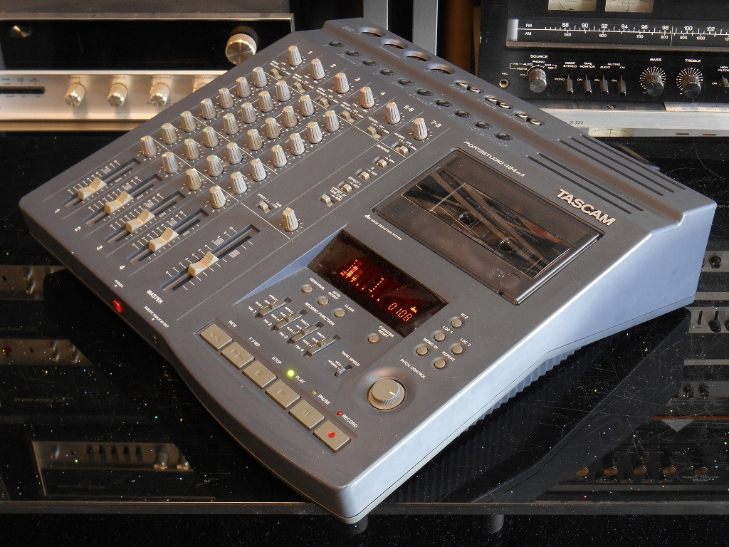 Tascam 424 MKII Portastudio . 0220 - 8988081208 - oficjalne archiwum ...