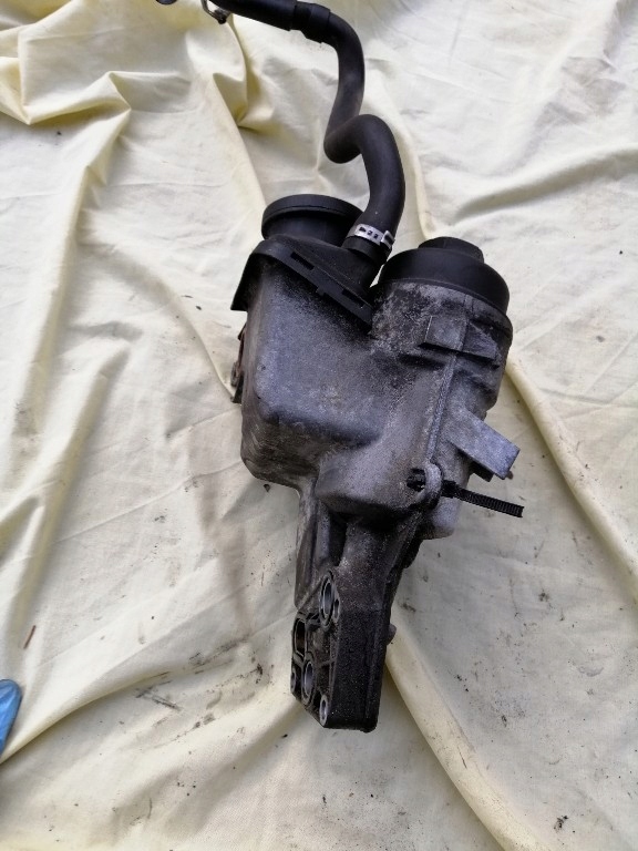 obudowa filtra oleju volvo s40 v50 2.4iFocus 2.5t - 7668464830 - oficjalne archiwum Allegro