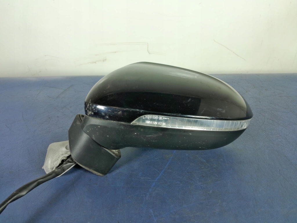 VW PASSAT B8 LUSTERKO LEWE EU 9 PIN LC9X - 14997738140 - oficjalne ...