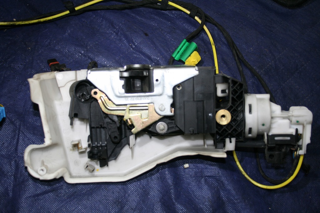 MERCEDES W220 LIFT ZAMEK DRZWI PRAWY PRZÓD DOCIĄG - 11305898789 ...