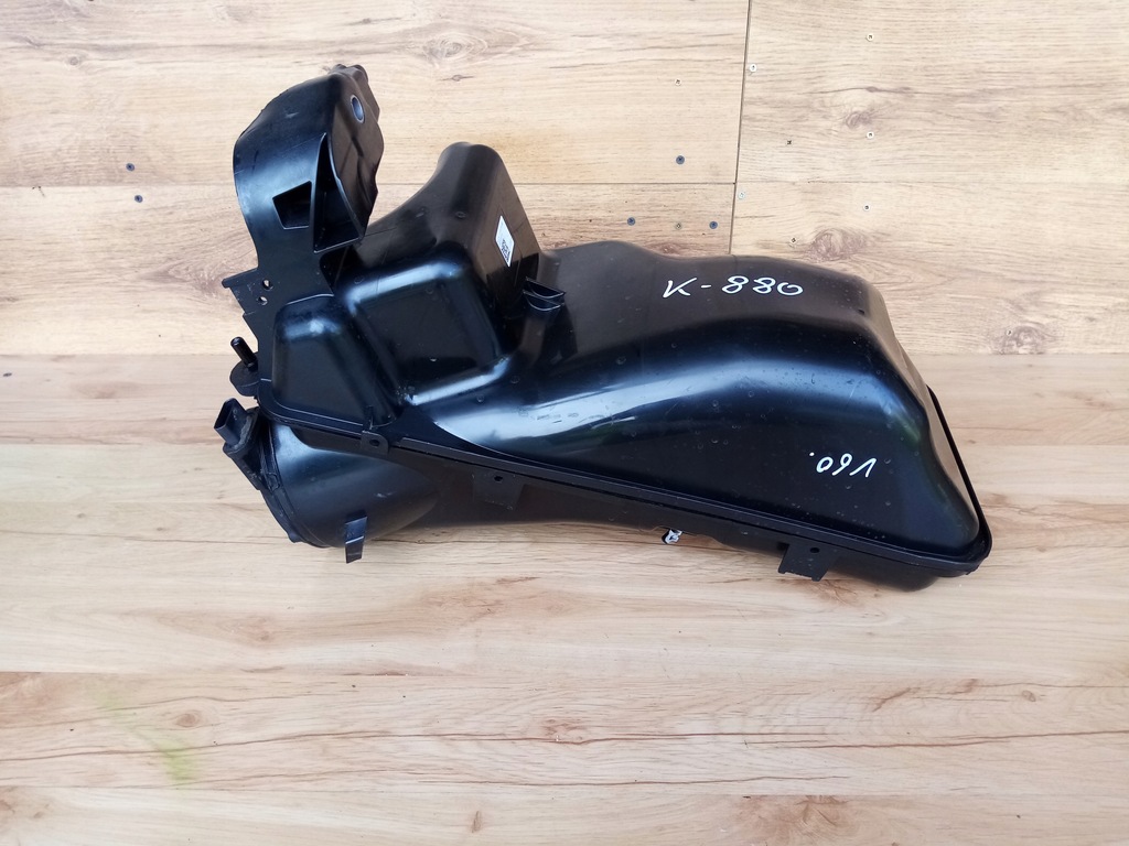 VOLVO V60 S60 XC60 ZBIORNIK PŁYNU ADBLUE - 12189641442 - oficjalne ...