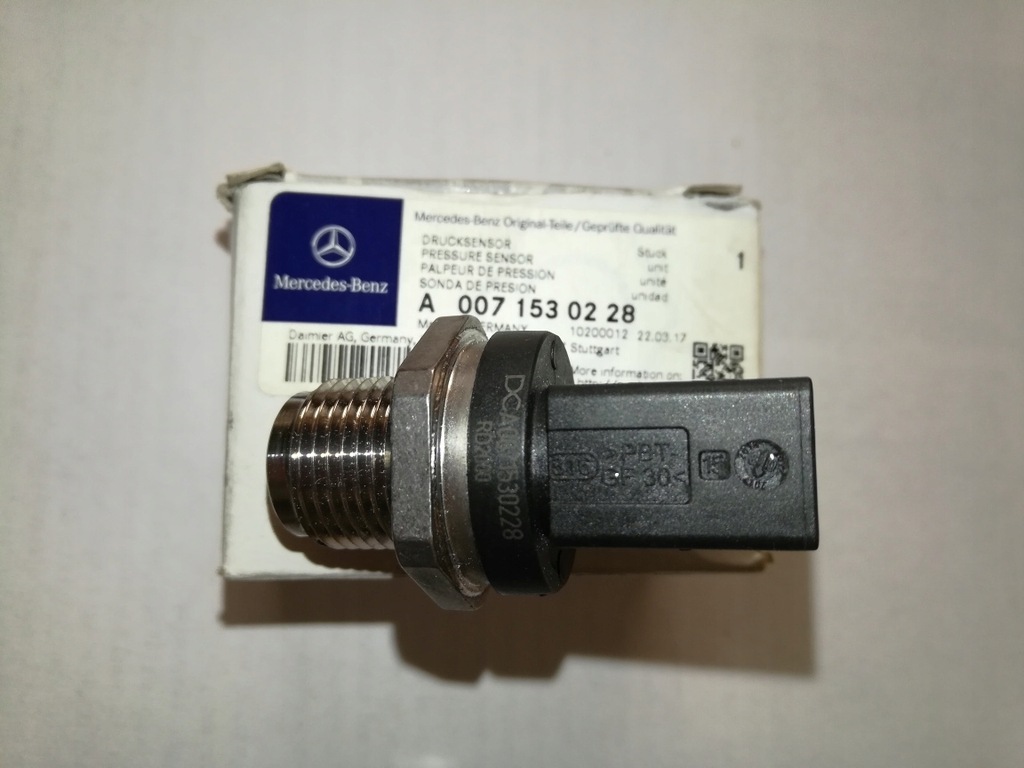 Mercedes-Benz OE A 007 153 02 28 czujnik, ciśnienia paliwa 0281006022 ...