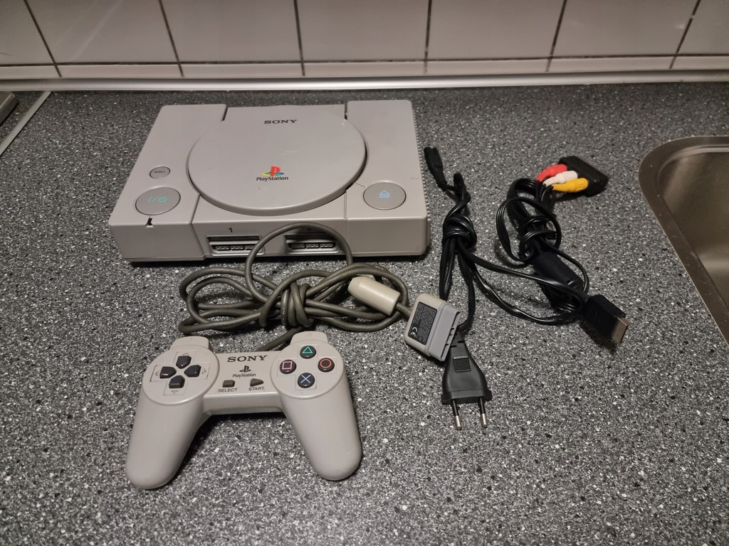 Konsola Playstation 1 Scph- 9002 - 13469499054 - oficjalne archiwum Allegro