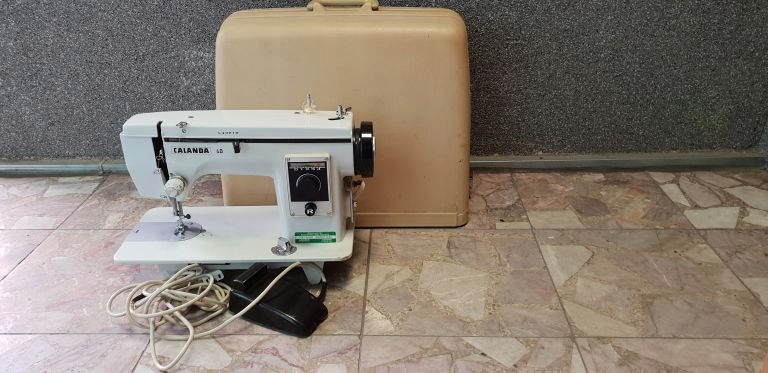 MASZYNA DO SZYCIA CALANDA 40 - 9060347018 - oficjalne archiwum Allegro