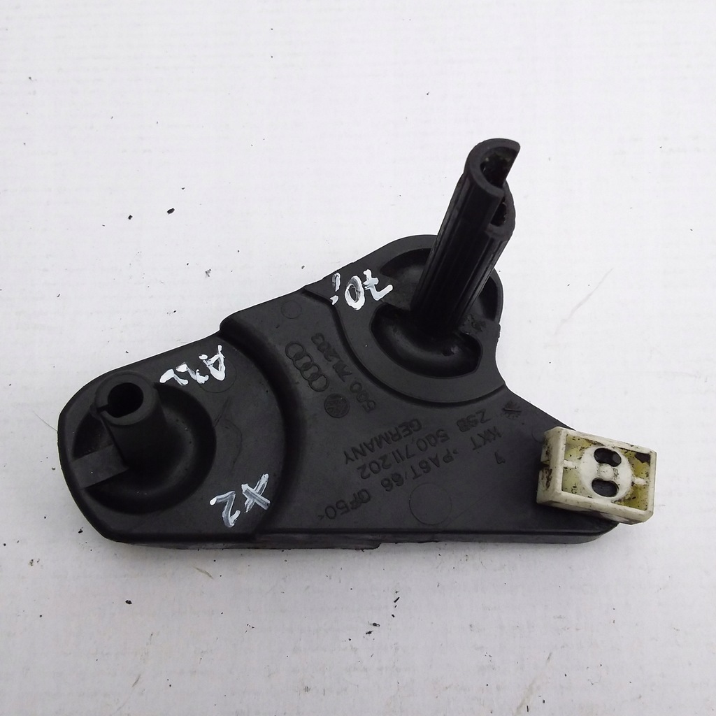 AUDI VW SKODA DZWIGNIA ZWROTNA WYBIERAK 5Q0711202 - 13125808592 ...