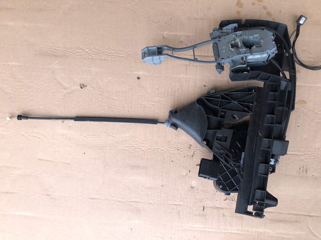 VOLVO S40 V50 V70 S80 ZAMEK DRZWI LEWY 31253673 - 13219123890 ...