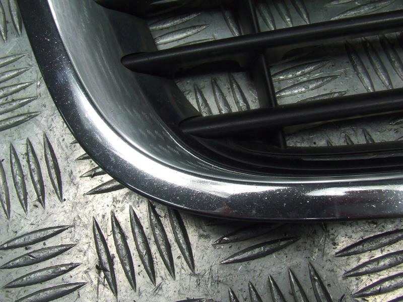 VOLVO S40 II V50 ATRAPA GRIL GRILL LIFT 30744914 - 8333493879 ...