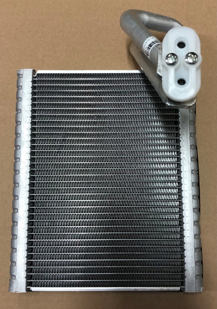 Parownik Citroen DS3 10- C4 Aircross C3 Picasso 08 OE: 1618030780 NOWY ...