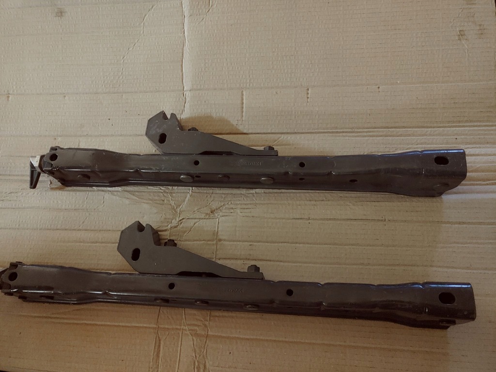 Uchwyt spojler międzyosiowy Scania NGS 2752204 - 13530465386 ...