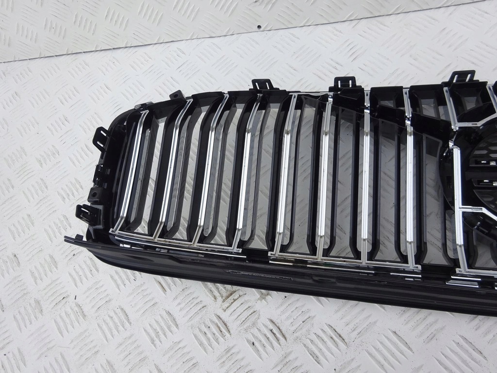 VOLVO XC40 18- GRILL ATRAPA 31457344 ORG - 8279539459 - oficjalne ...
