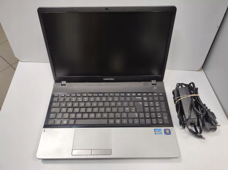 LAPTOP SAMSUNG 300E NP300E5A - USZKODZONY - 13230792660 - oficjalne ...