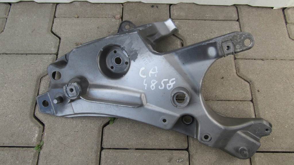 Mocowanie błotnika przód lewy VOLVO S90 V90 16- - 13702919678 ...