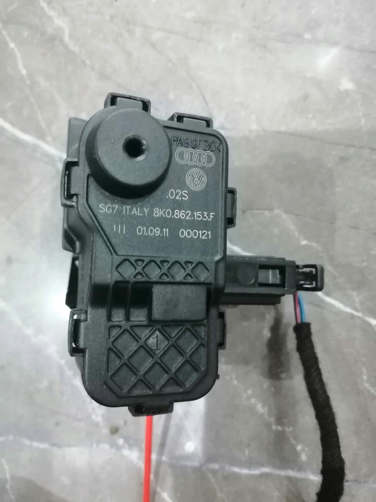 SIŁOWNIK KLAPKI WLEWU AUDI A4 B8 8K0862153F - 11721595734 - oficjalne ...