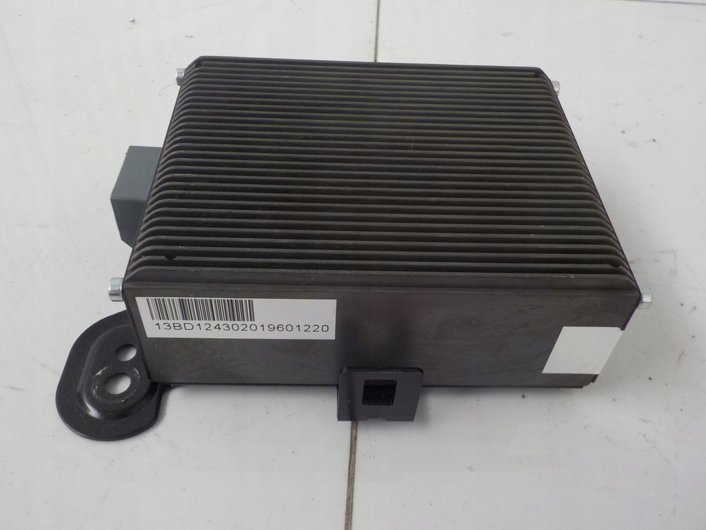 Mercedes W222 przetwornica napięcia A0008270705 - 8306160793 ...