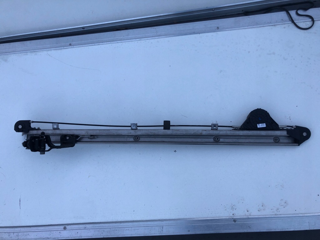 VW T5 LIFT PROWADNICA ELEKTRYCZNA LEWA SZYNA ROLKA - 9006407424 ...