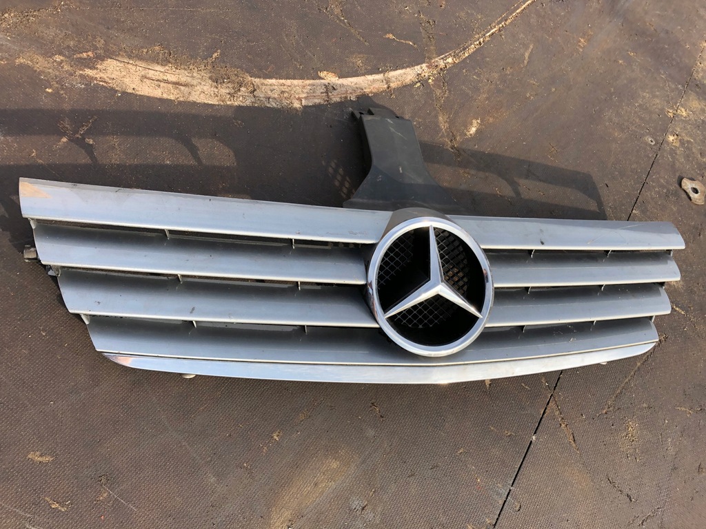 MERCEDES-BENZ W203 GRILL ATRAPA A2038800383 - 11110031857 - oficjalne ...