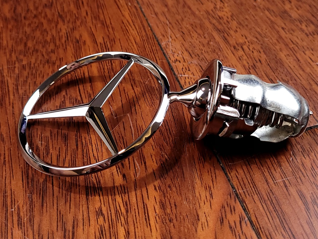 MERCEDES W123 W124 GWIAZDA NA MASKE EMBLEMAT METAL - 12799133239 ...