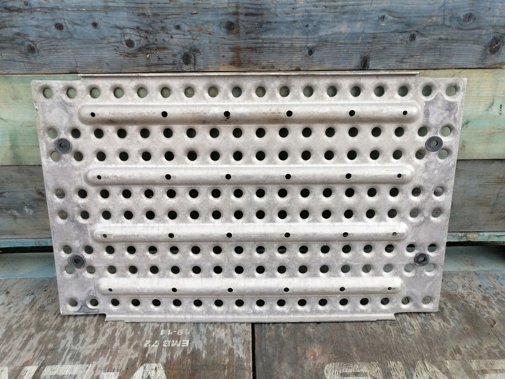 PODEST BALKON BLACHA 22570310 VOLVO FH12 /4 - 10987241643 - oficjalne ...