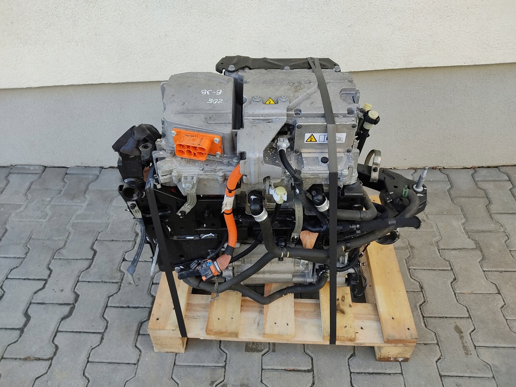 SILNIK KOMPLETNY RENAULT ZOE 5AM450 5AM*450 13-19 - 13156617761 ...