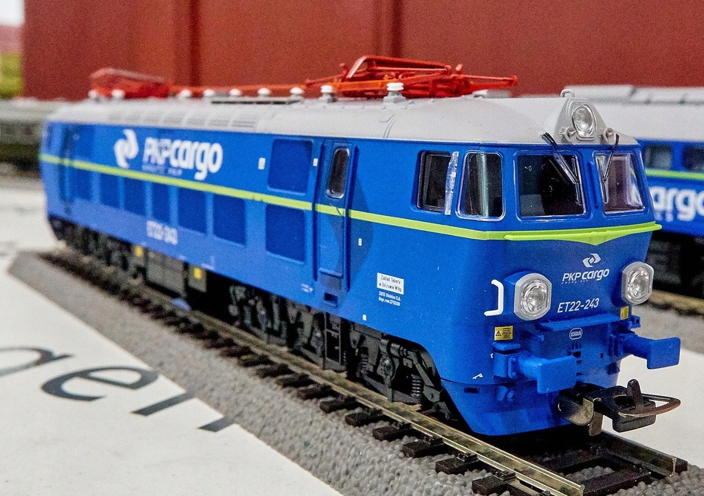 LOKOMOTYWA ELEKTRYCZNA ET22 PKP CARGO PIKO 96334 - 8643704716 - oficjalne archiwum Allegro