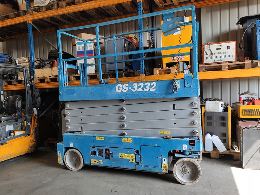 Podnośnik nożycowy, zwyżka robocza Genie GS-3232 - 12344190878 ...