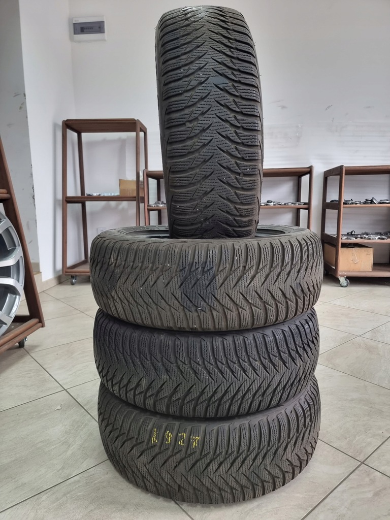 Opony ZIMOWE 205 60 16 Goodyear Ultra Grip 8 92H - 12038572044 - oficjalne archiwum Allegro