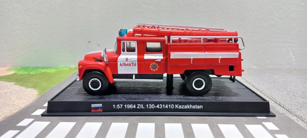 1:57 DEL PRADO - WÓZ STRAŻ POŻARNA - 1964 ZIŁ 130 - 431410 KAZAKHSTAN - 14434831835 - oficjalne ...