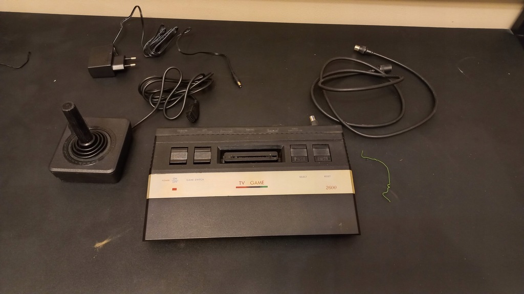 KONSOLA RAMBO KLON ATARI 2600 GRA TV RETRO DZIAŁA - 14678057844 ...