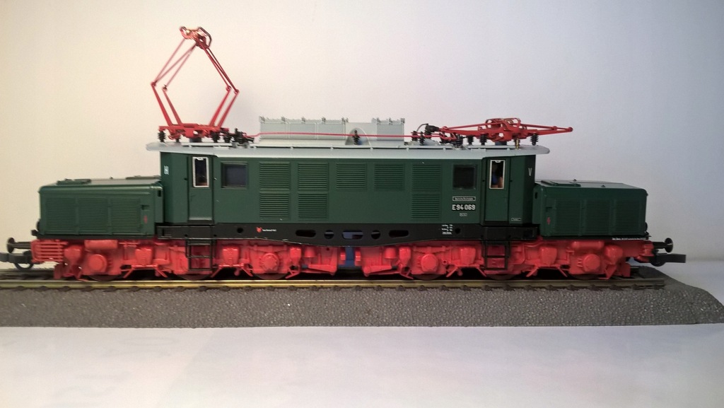 ROCO ELEKTROWÓZ E94 DR Ep.III - 7905019619 - oficjalne archiwum Allegro