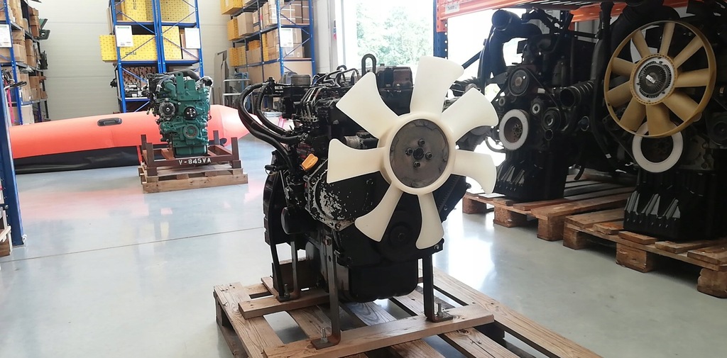 SILNIK KOMATSU YANMAR 4D98E 48,9kW/2400rpm 3,318L - 12510548376 ...