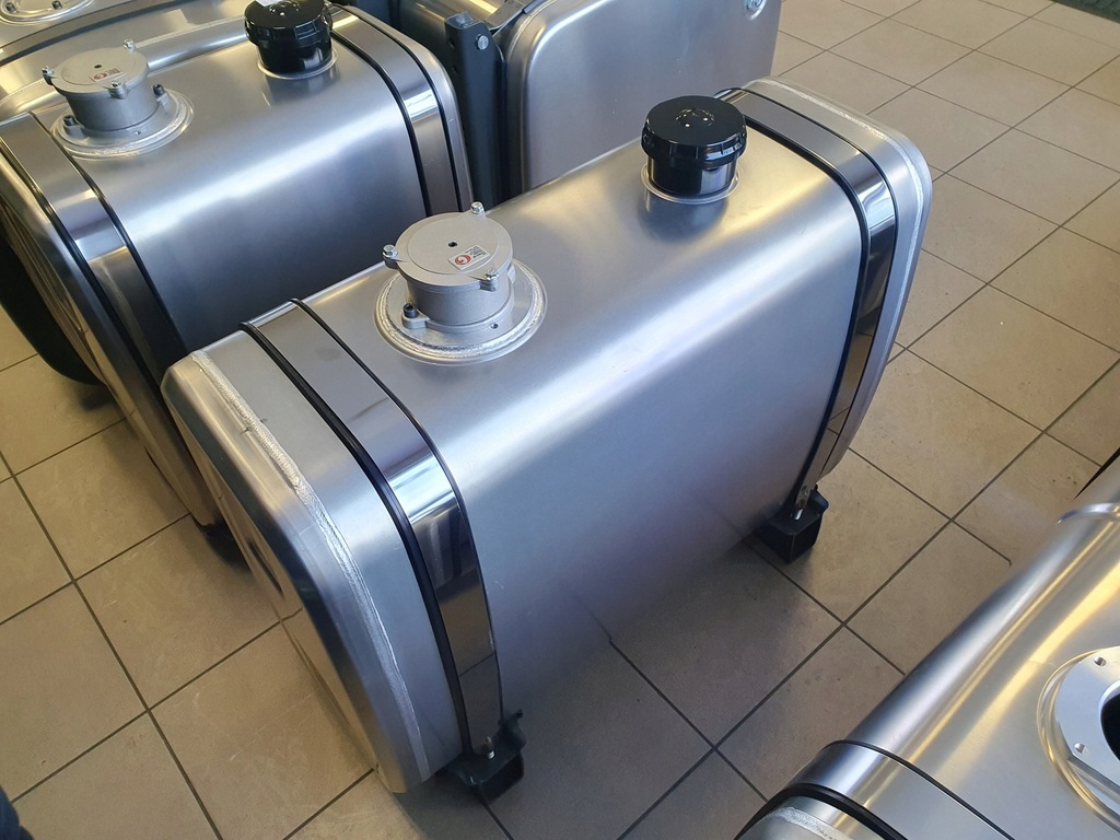 Nowy hydrauliczny aluminiowy zbiornik oleju 180L - 11678971564 ...