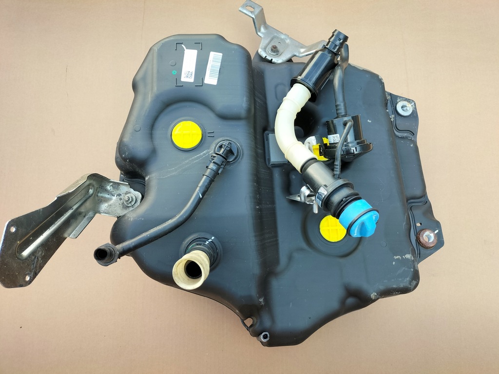 MERCEDES W205 ZBIORNIK ADBLUE A2054706901 - 13732781697 - oficjalne ...