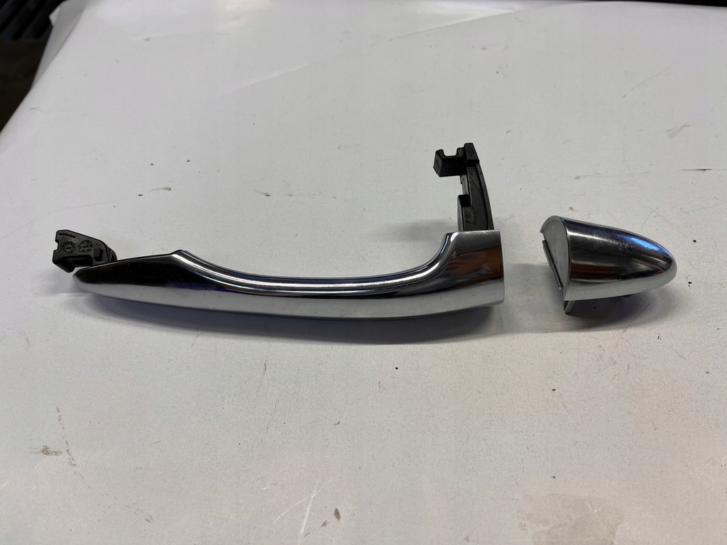 KIA SPORTAGE III KLAMKA ZEWNĘTRZNA PRAWY PRZÓD CHROM - 14633782984 - oficjalne archiwum Allegro