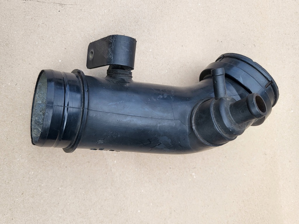 PRZEWÓD RURA WĄŻ POWIETRZA KANAŁ AUDI A4 B5 1.8 ADR VW PASSAT 3B0 OE EU - 15629172771 ...