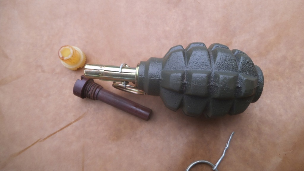 F1 GRANAT OBRONNY ORYGINAŁ KOMLET - 11437951807 - oficjalne archiwum ...