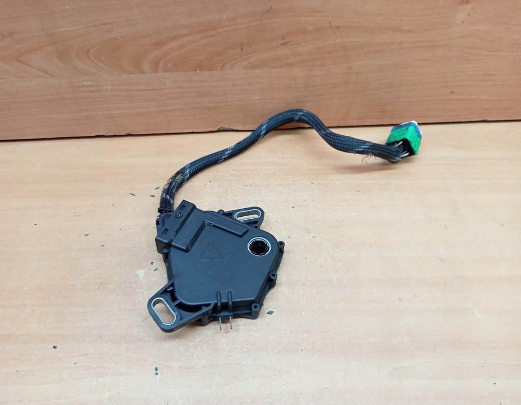 CZUJNIK POZYCJONER SKRZYNI RENAULT CMF-930400 - 12345077137 - oficjalne ...