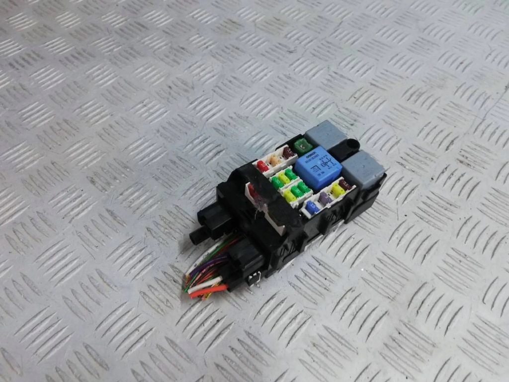 C4 Grand Picasso II SKRZYNKA BEZPIECZNIKÓW - 14244265715 - oficjalne ...