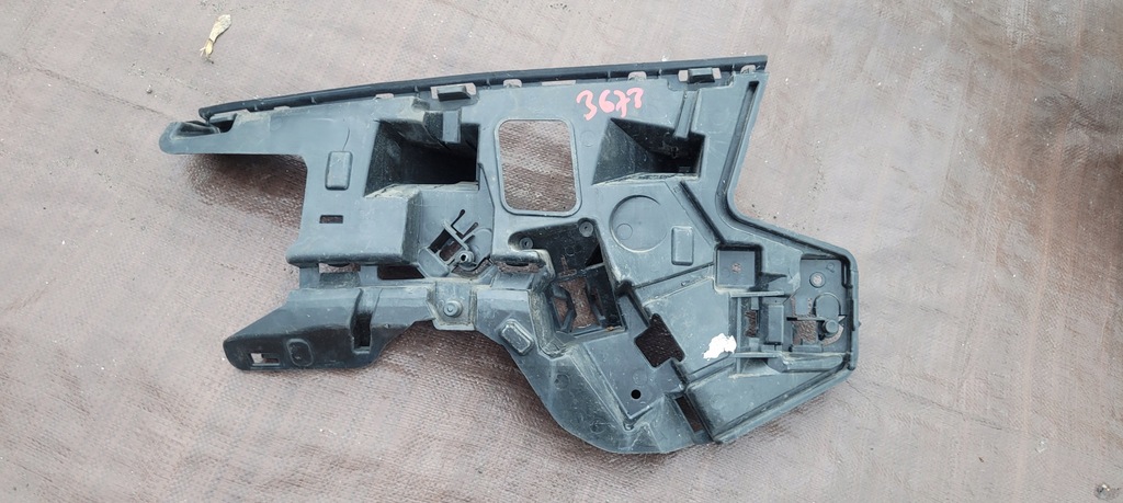 VOLVO V40 CC - ŚLIZG ZDERZAKA LEWY PRZÓD - 12790797383 - oficjalne ...