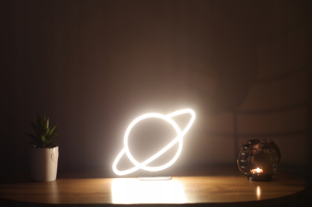 SATURN PLANETA NEON LED LAMPA KOSMOS - 13165435706 - oficjalne archiwum ...
