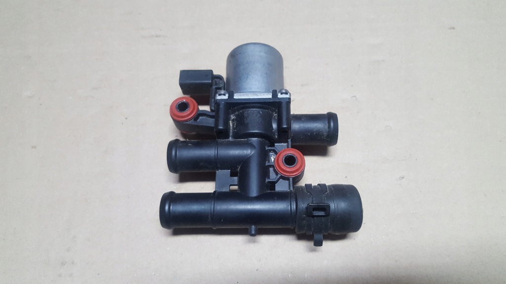 Zawór Obiegu Wody AUDI A4 A5 A6 A7 A8 Q7 8E0820036 - 7874602714 ...