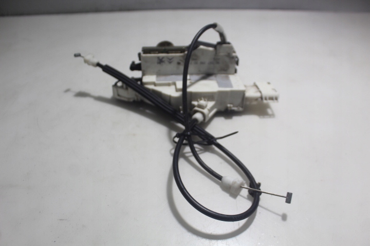 ZAMEK LEWY PRZÓD DRZWI PEUGEOT 407 - 13360934780 - oficjalne archiwum Allegro