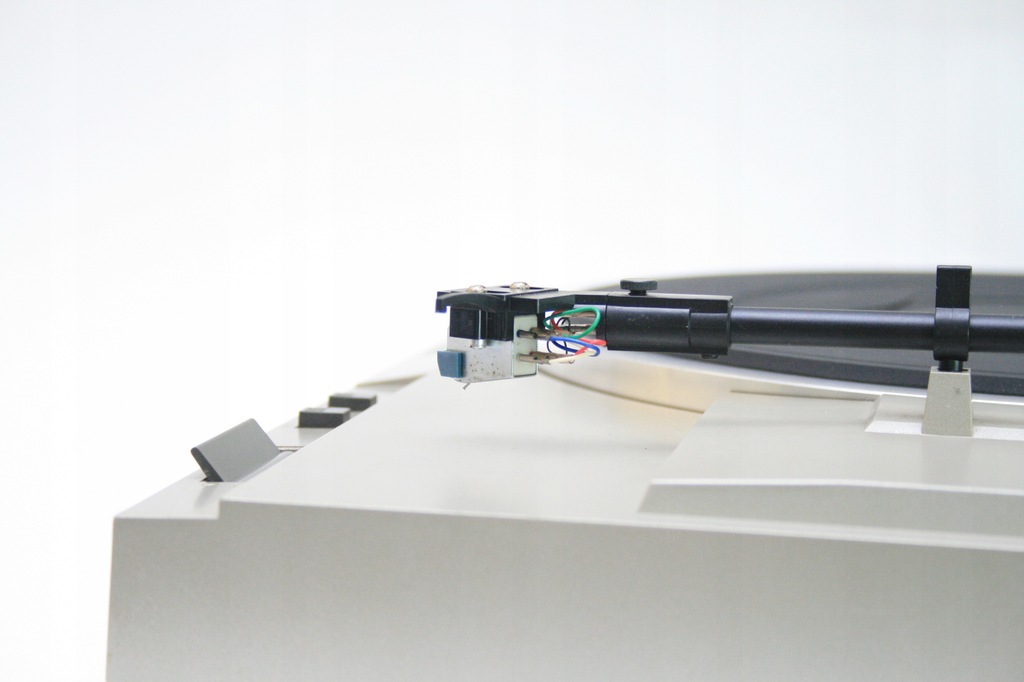 Купить Проигрыватель HITACHI HT-20S с картриджем EXCEL ES-70S: отзывы ...